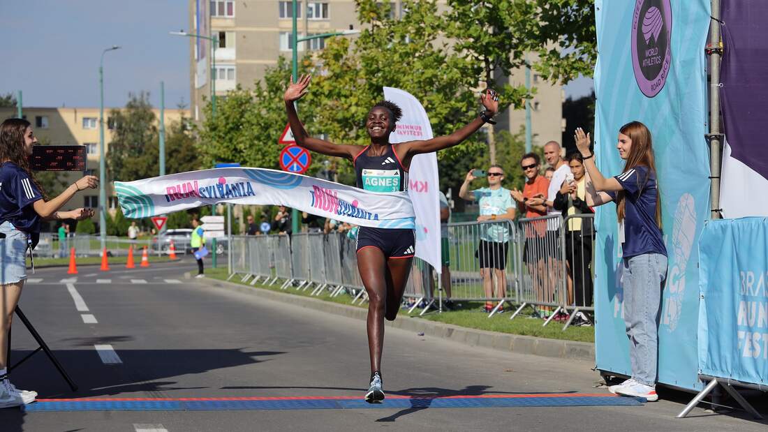 Ngetich mit Doppel-Weltrekord in Valencia | RUNNER'S WORLD