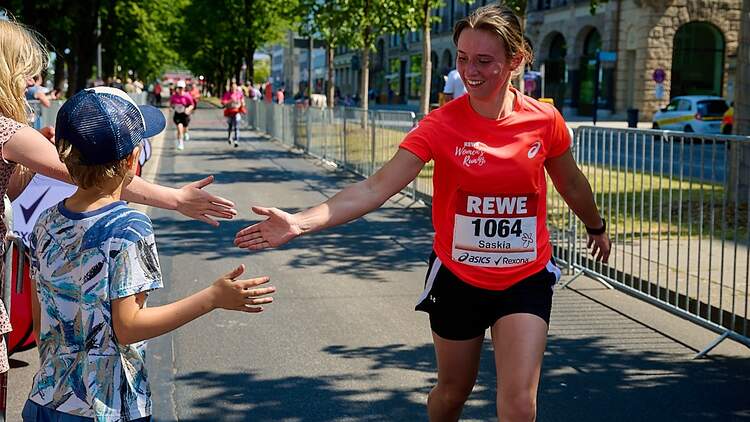 Geglückte Premiere an der Alster | RUNNER'S WORLD